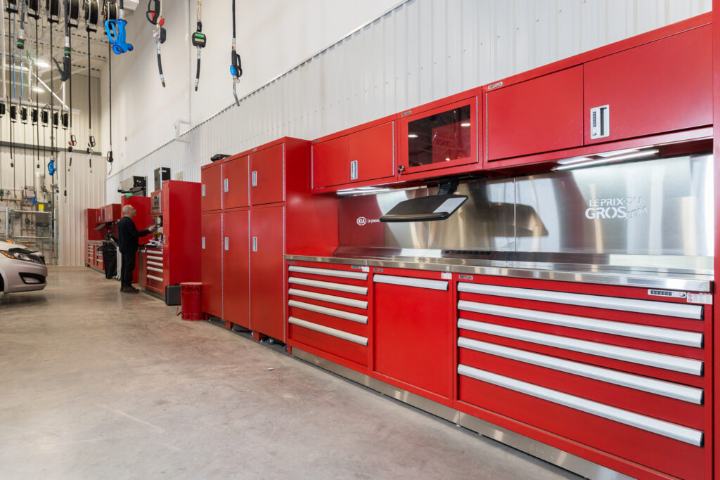Industrial workbench and workstation | MSK CANADA